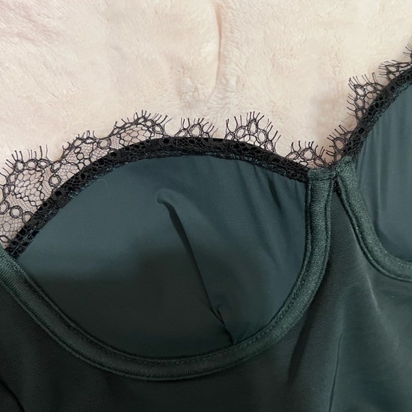 POEM Bangkok | Dresses | Poem Bangkok Boleyn Green Velvet Lace Sheath ...